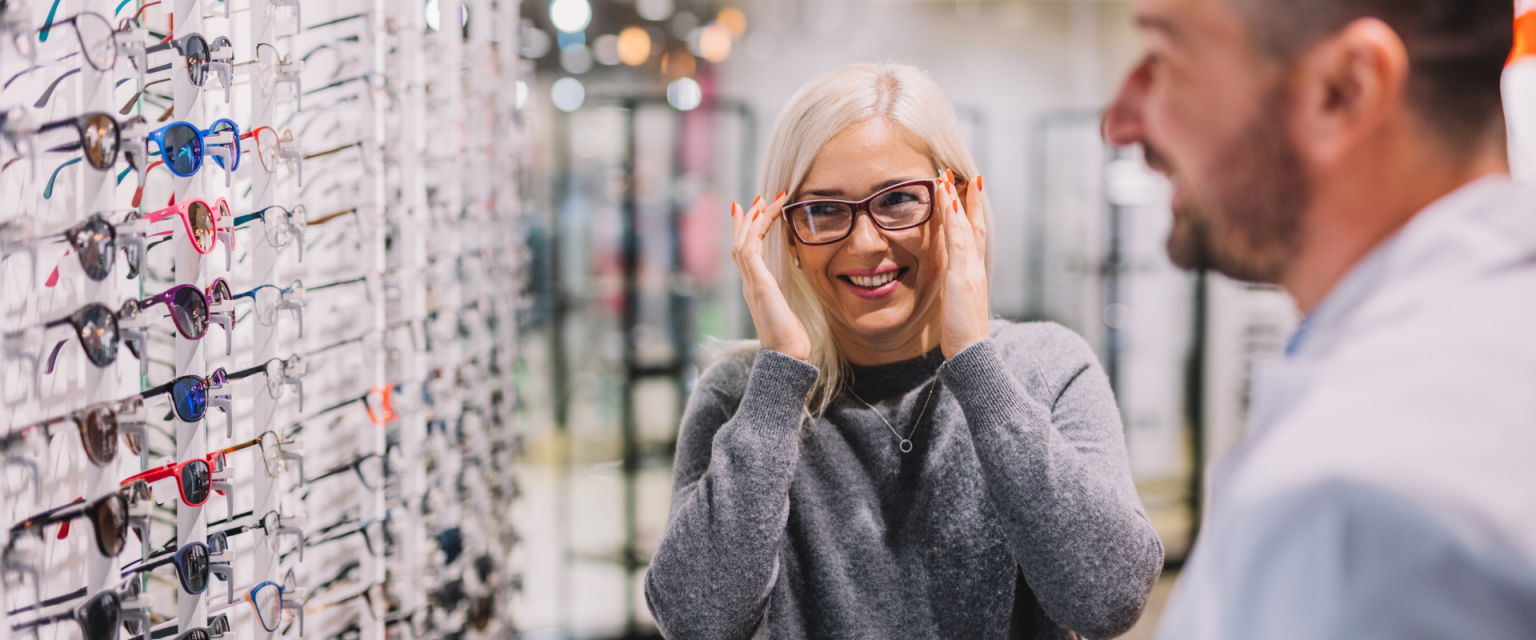 Optical assistant – Careers in Eyecare
